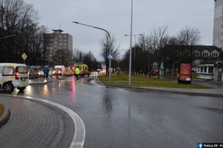 NEHODA v Poprade: Žena utrpela zranenia, auto ju zrazilo na priechode ...